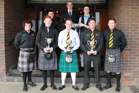 THE ANNAN RFC GOSSIP AND DEAD INTERESTING PAGE